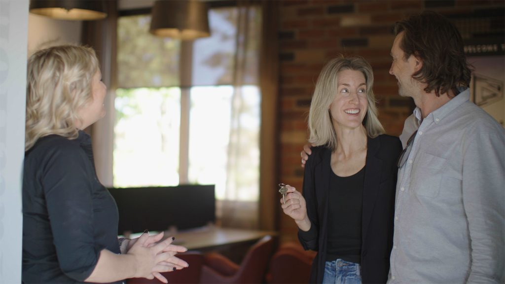 Service Lounge - Pratt Homes